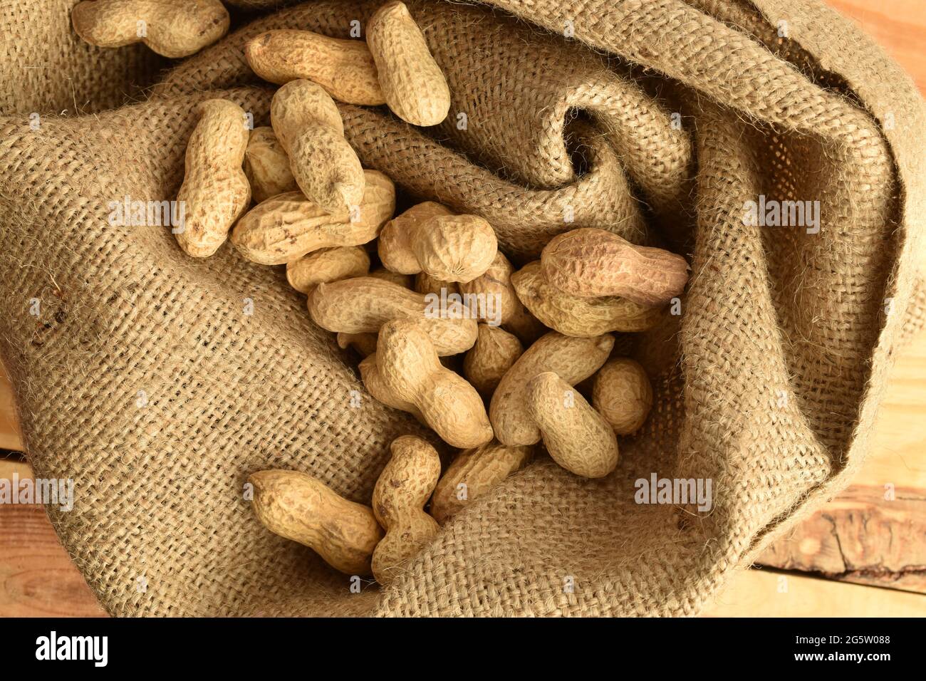 Peanuts in a bag hi-res stock photography and images - Alamy