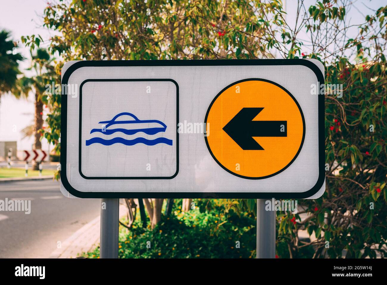 Sharjah road sign hi-res stock photography and images - Alamy