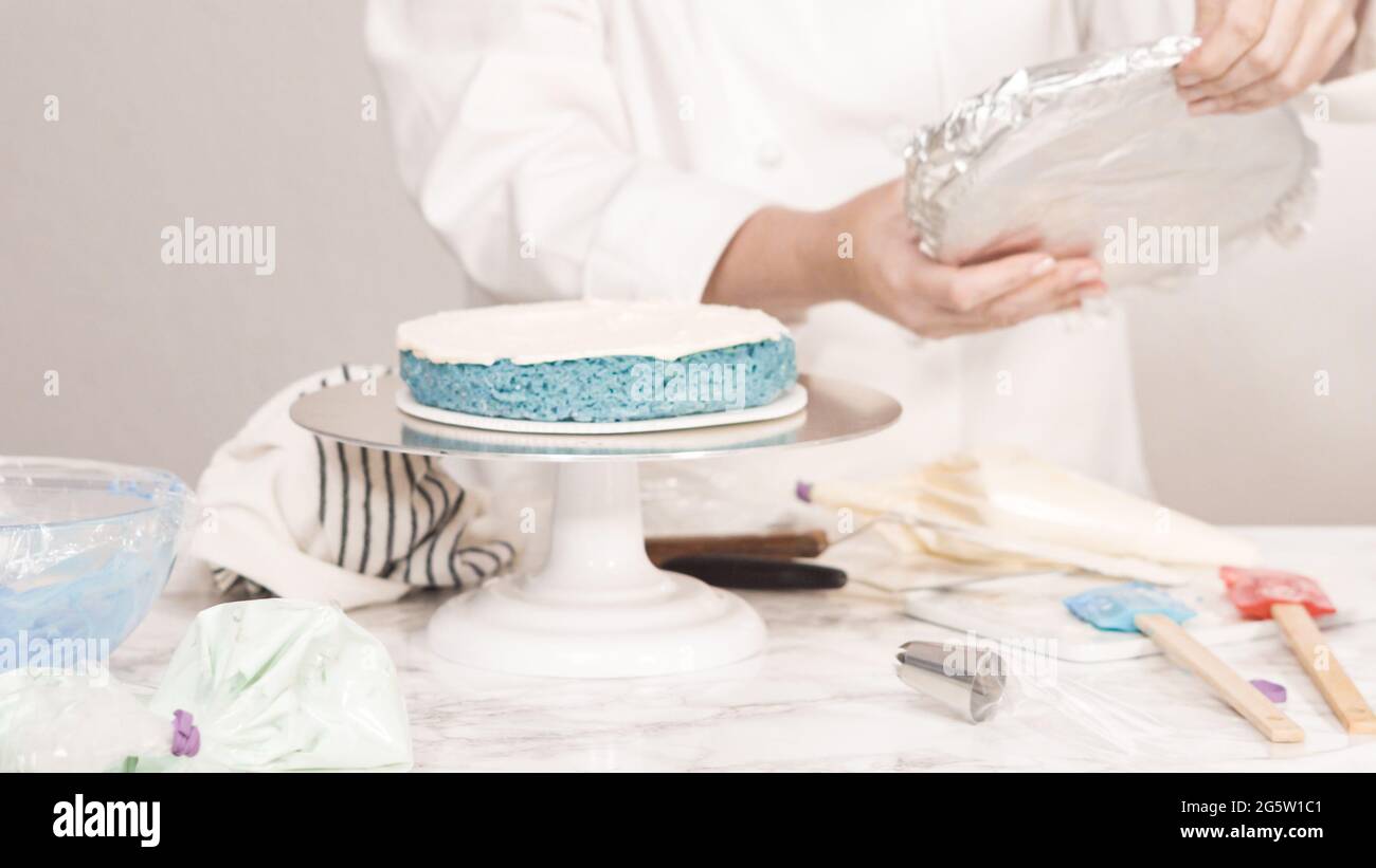 Stacking cake layers create hi-res stock photography and images - Alamy