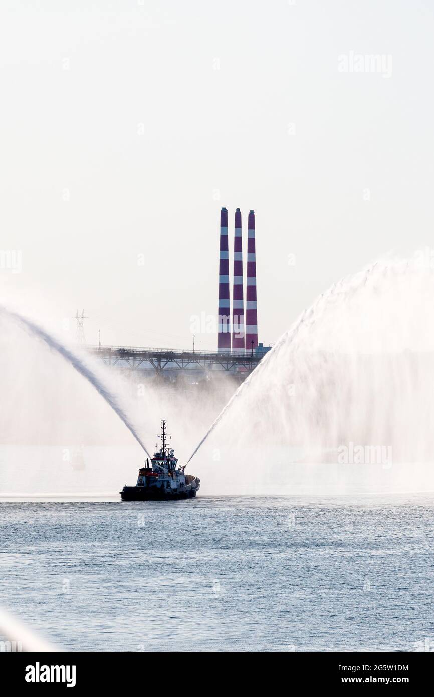 Fire extinguishing systems hi-res stock photography and images - Alamy