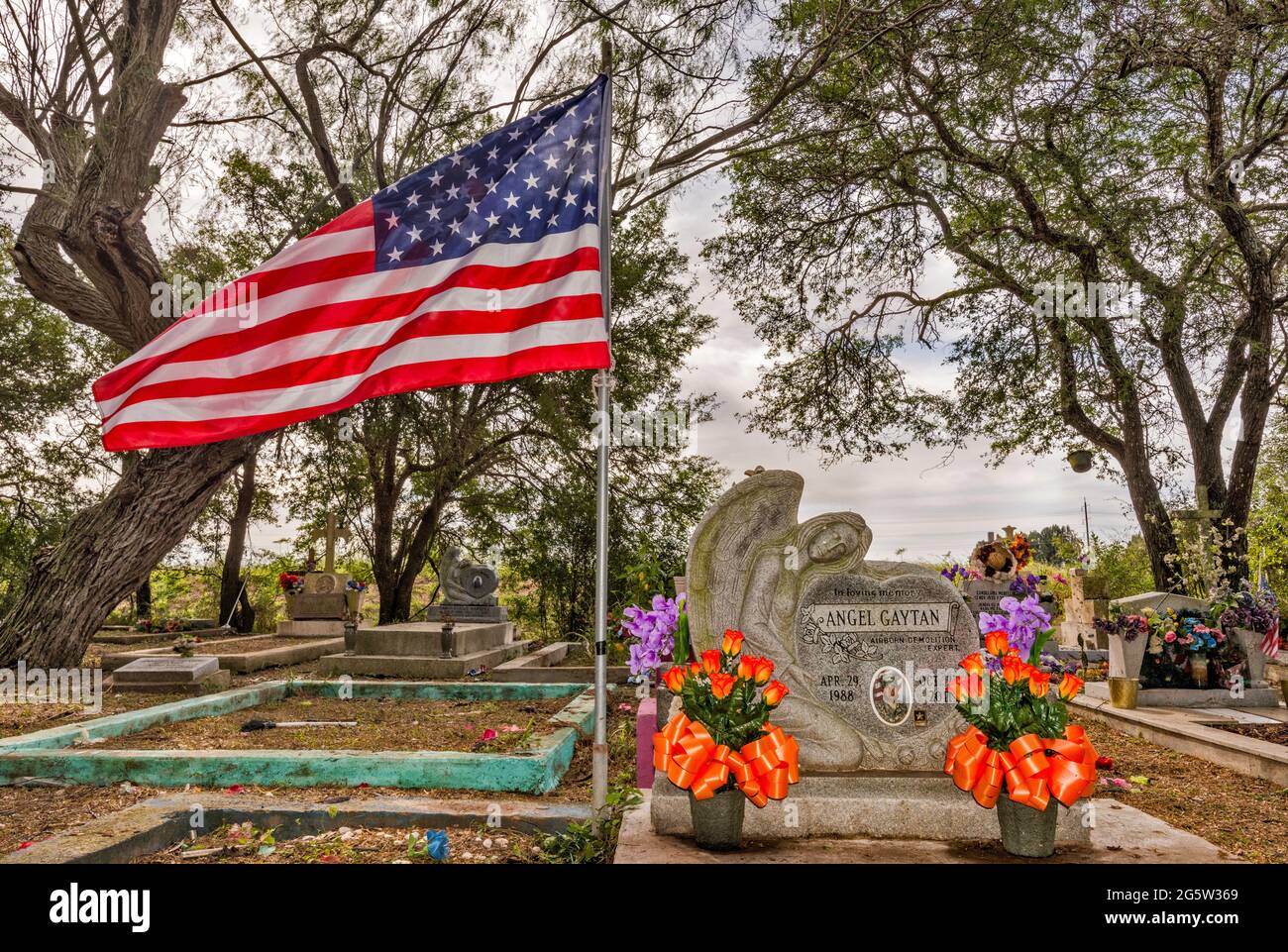 Grave of U.S. Army veteran, Angel Gaytan, at historic cemetery in San ...