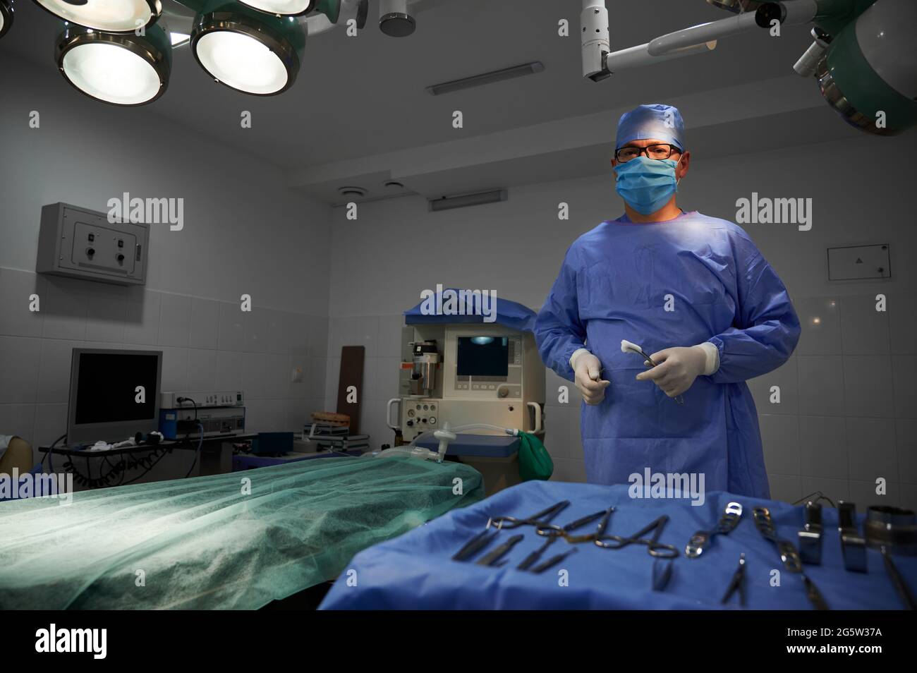 Man plastic surgery hi-res stock photography and images - Alamy