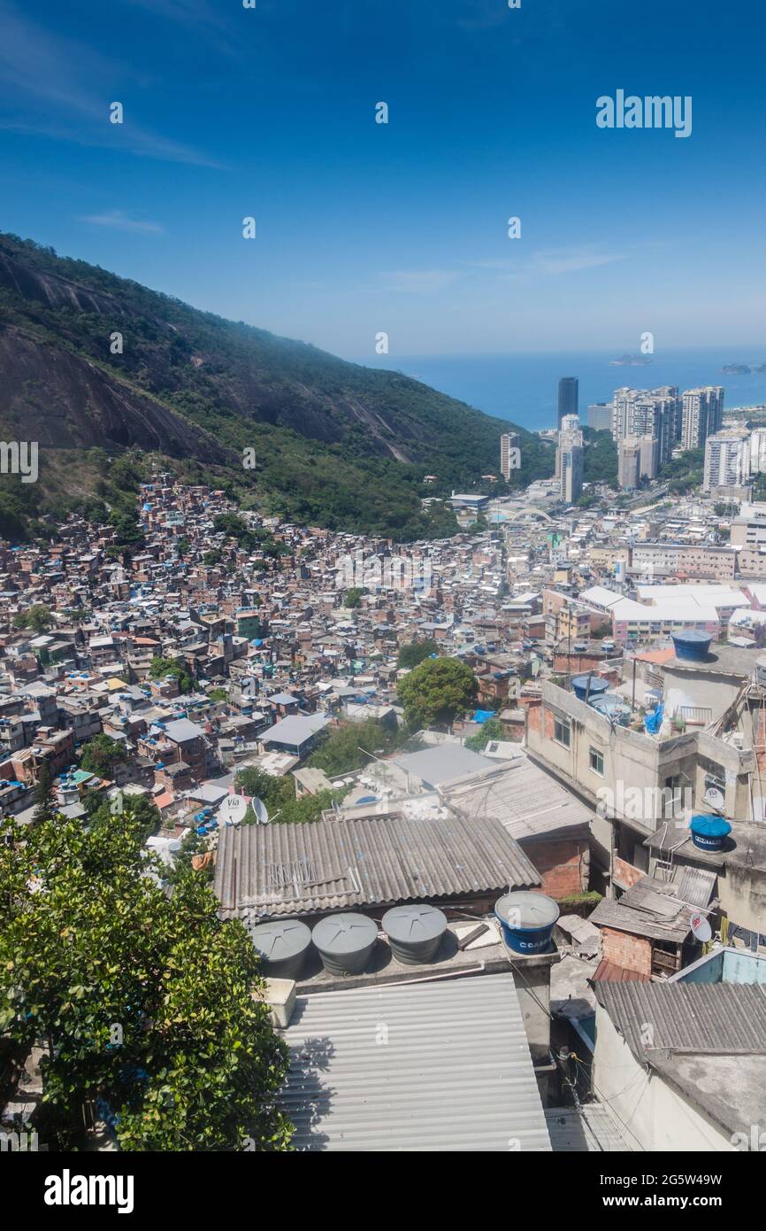 Social inequality and shanty town hi-res stock photography and images ...