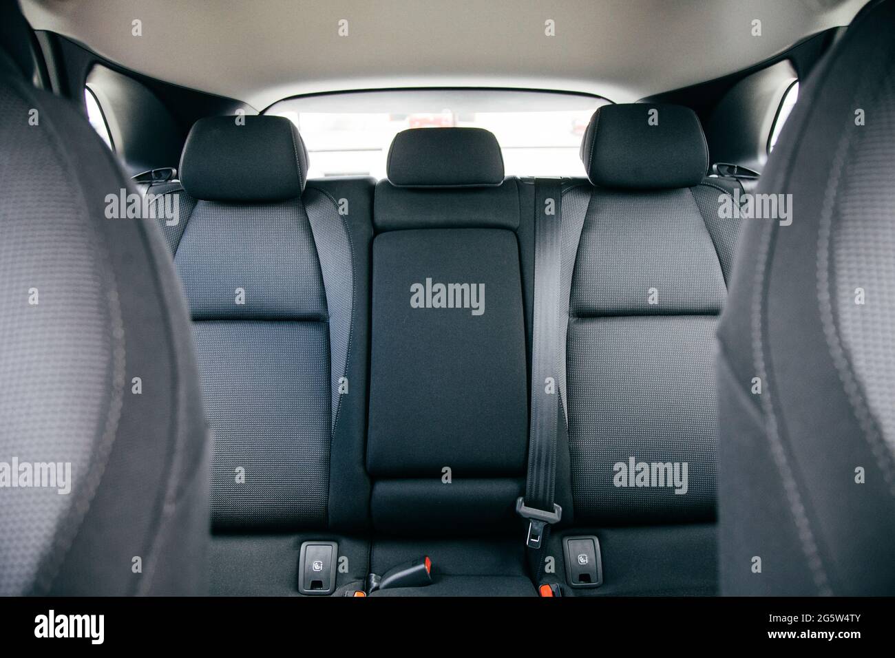 Back passenger seats hi-res stock photography and images - Alamy