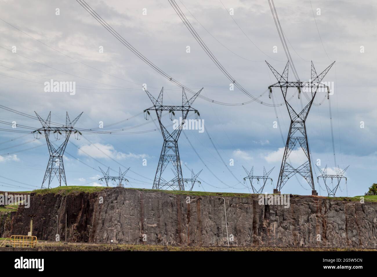Electricity transmission lines brazil hi-res stock photography and ...