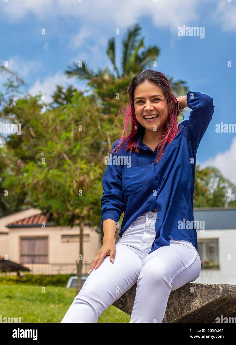 Sitting smiling communication relaxation hi-res stock photography and ...