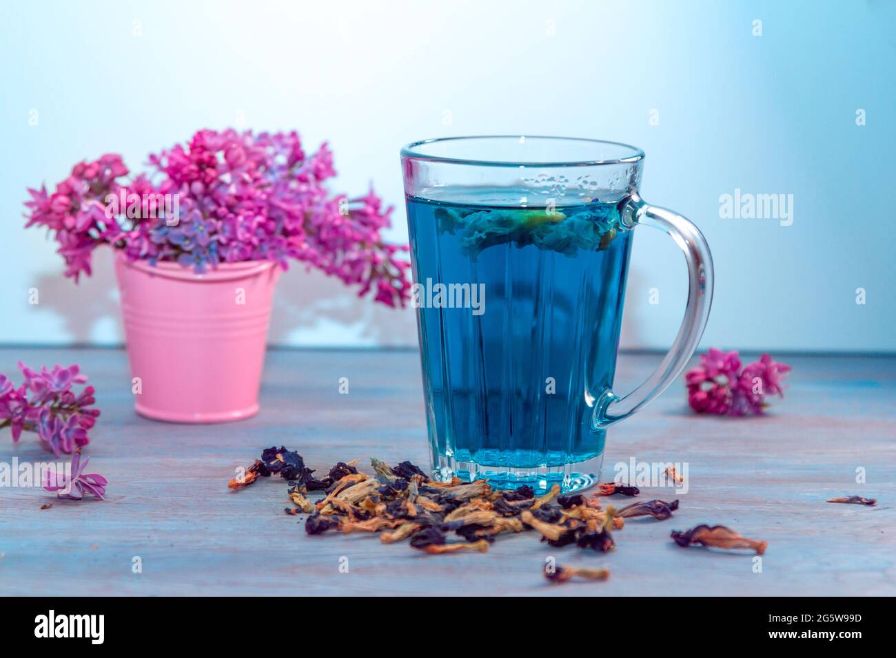 Blue tea anchan hi-res stock photography and images - Alamy