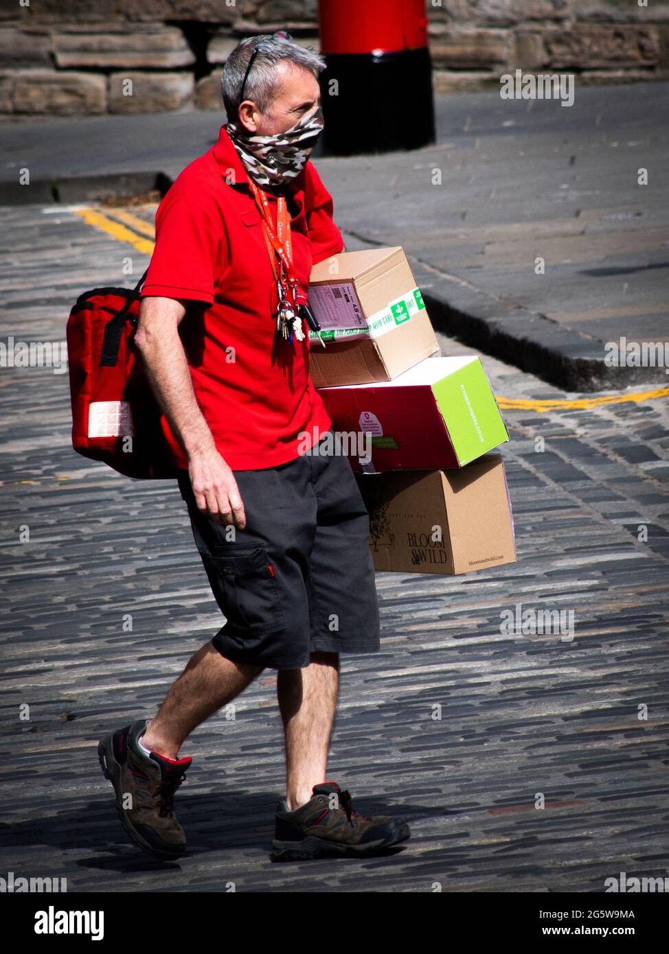 Royal Mail postal worker Stock Photo - Alamy