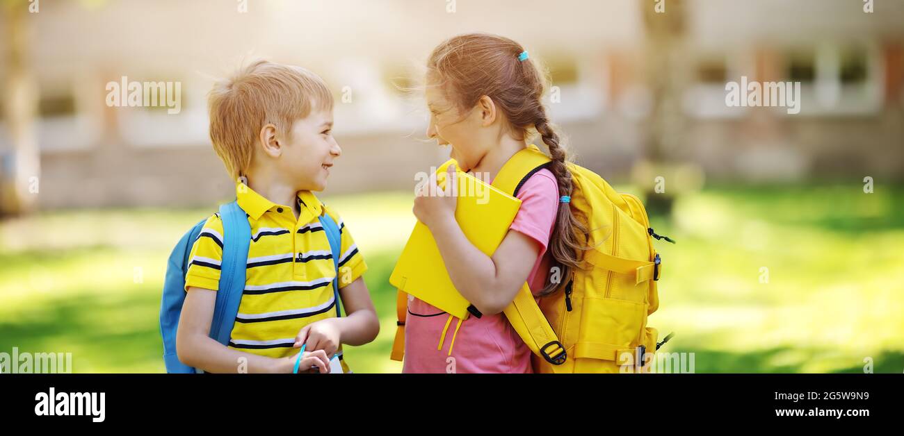 Children talking together park hi-res stock photography and images - Alamy