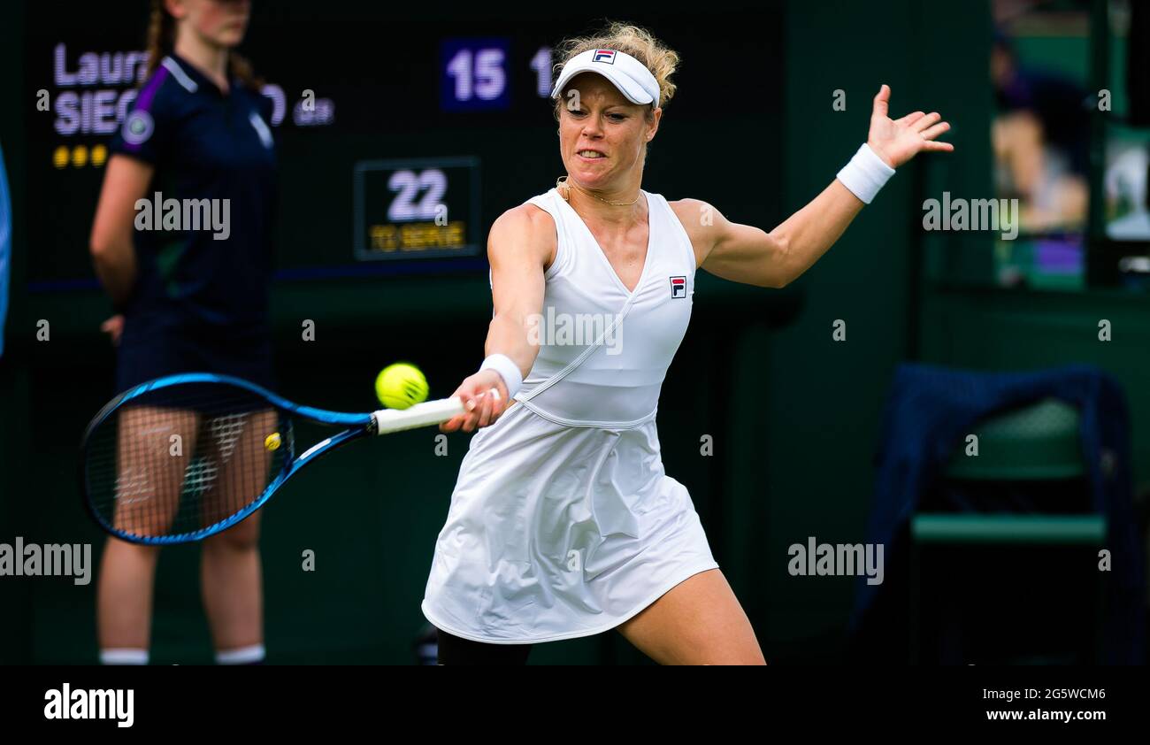 Ekaterina alexandrova wimbledon hi-res stock photography and images - Alamy