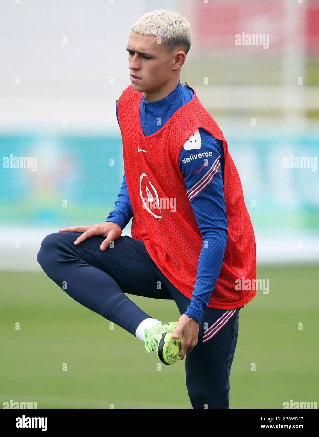 Phil foden euros hi-res stock photography and images - Alamy