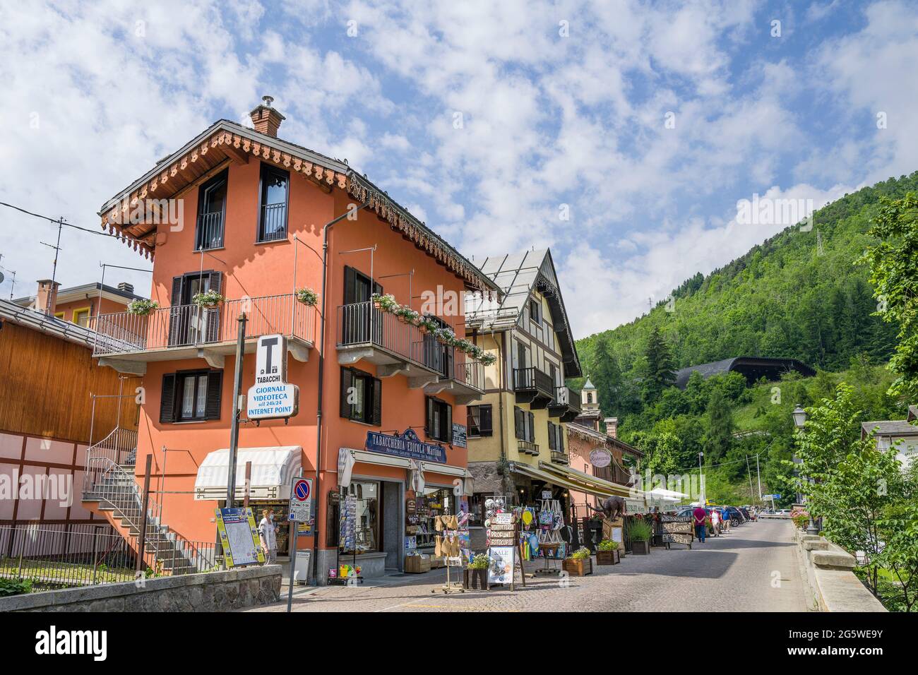 Limone Piemonte Italy High Resolution Stock Photography and Images - Alamy