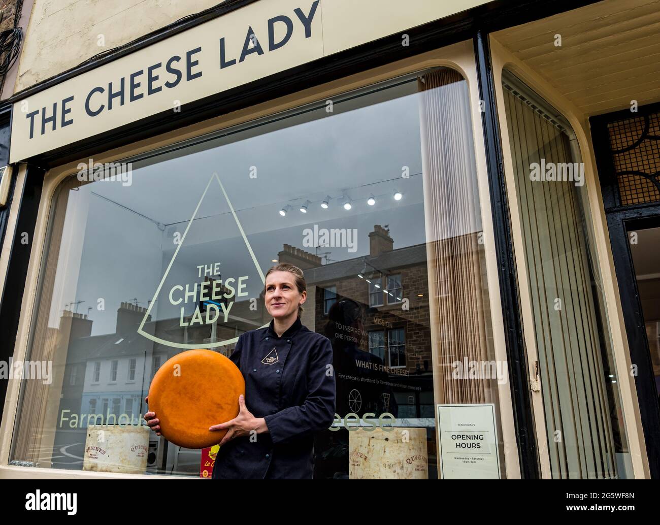 Vintage gouda hi-res stock photography and images - Alamy