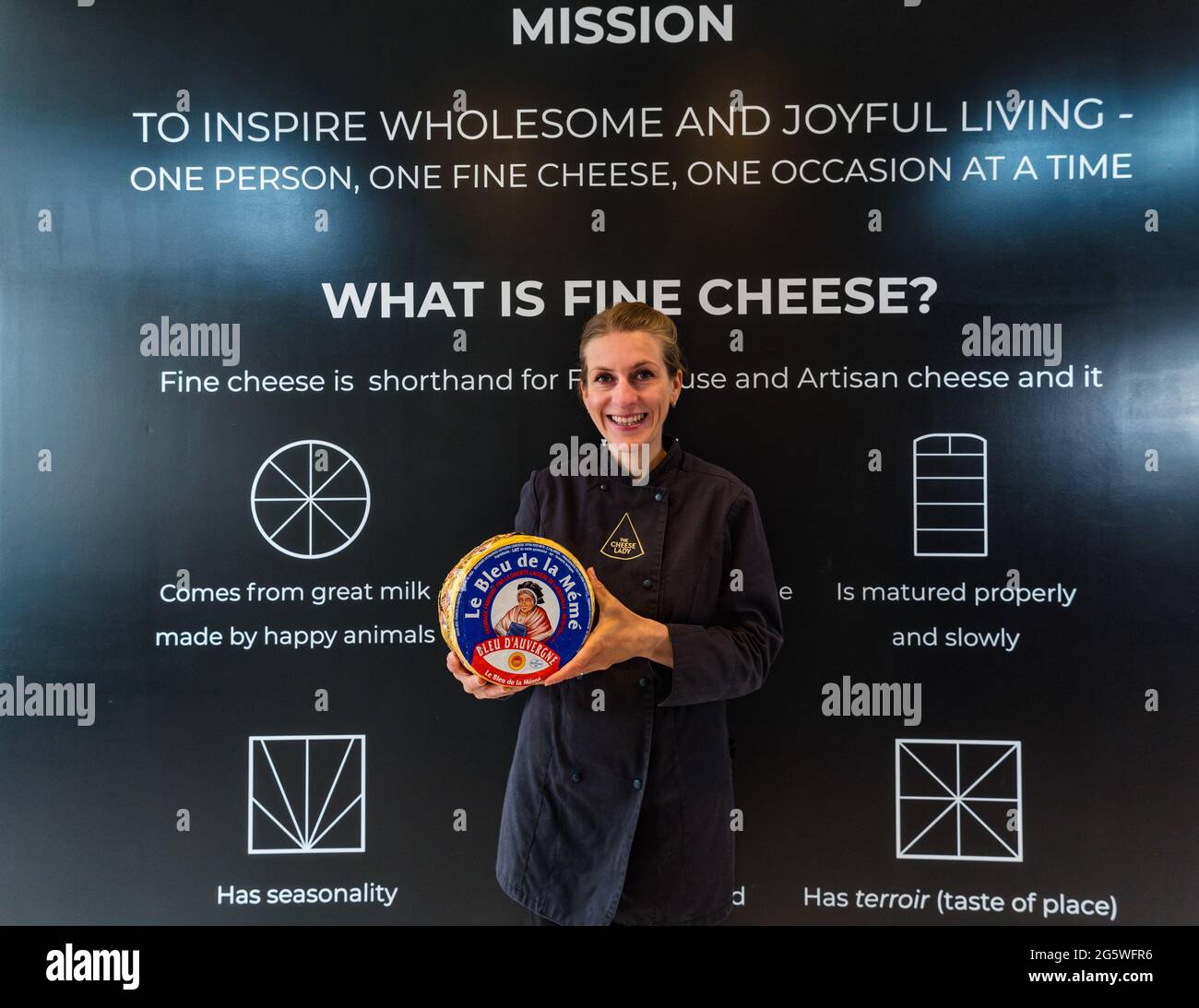 Haddington, East Lothian, Scotland, UK, 30th June 2021. The Cheese Lady ...