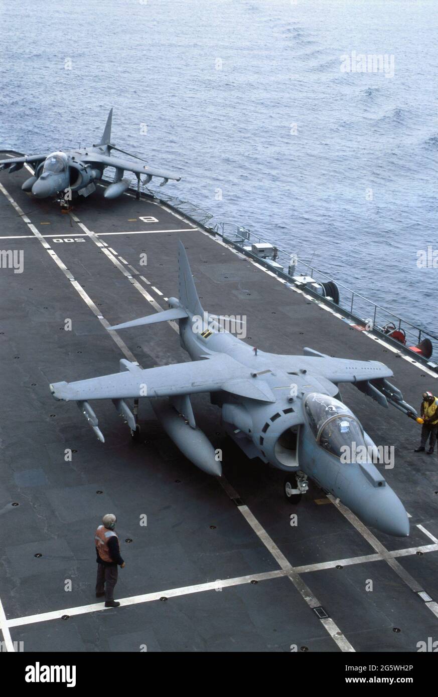 Italian Navy, Garibaldi aircraft carrier, vertical take-off aircraft AV-8B "Harrier" - Marina ...