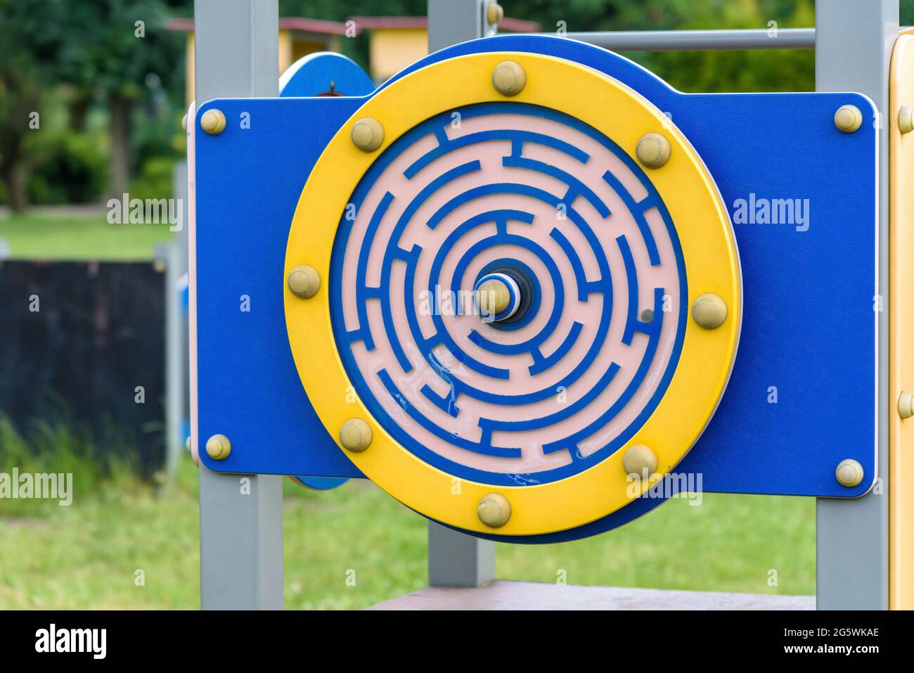 Maze game hi-res stock photography and images - Alamy