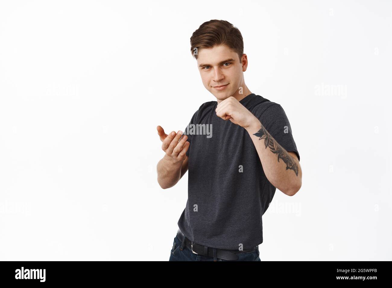 Man punch someone hi-res stock photography and images - Alamy