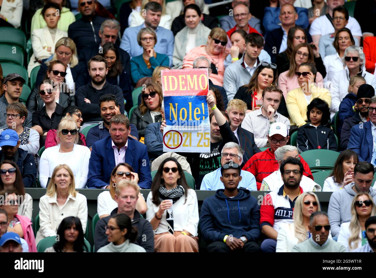 Wimbledon sign 2021 hi-res stock photography and images - Alamy