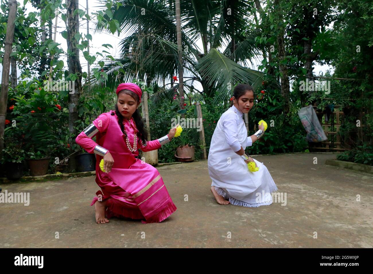 Khasia hi-res stock photography and images - Alamy