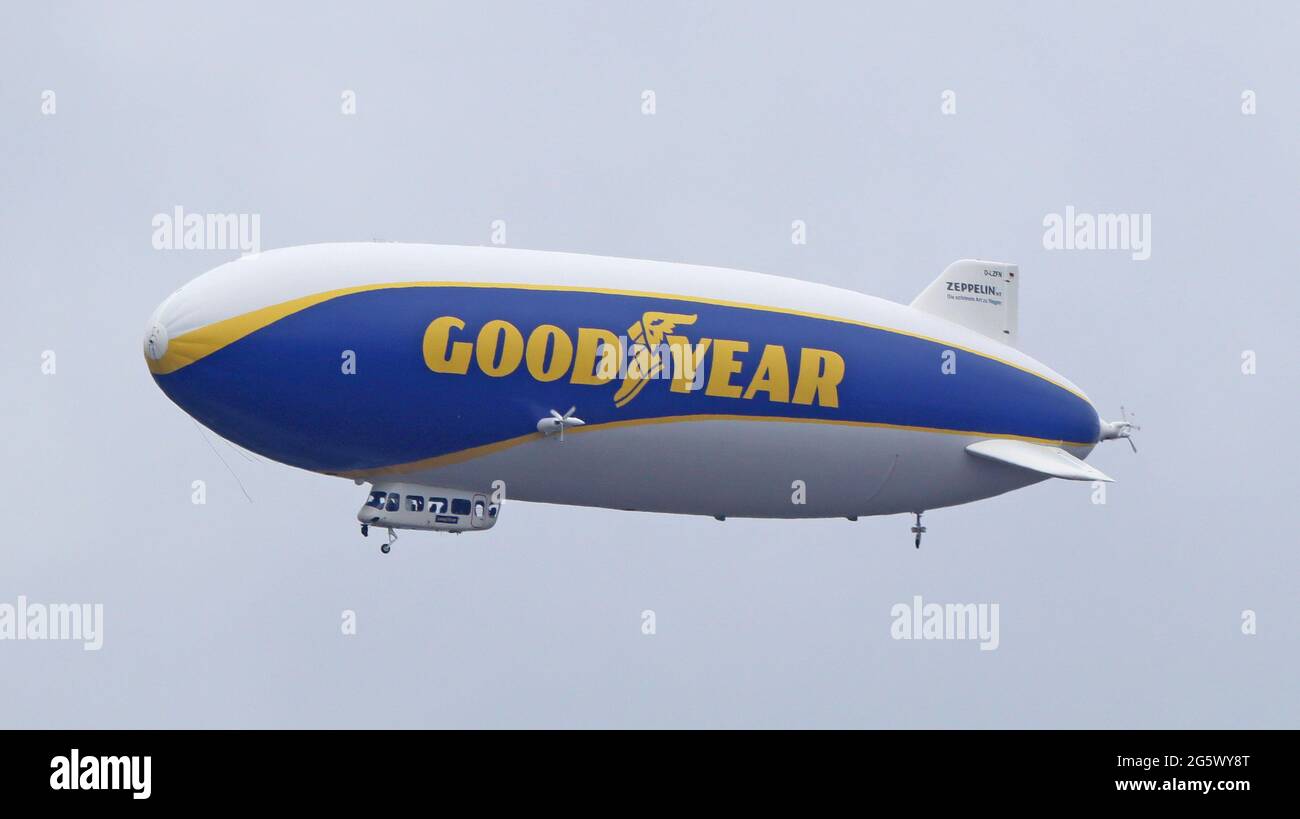 Goodyear airship hi-res stock photography and images - Alamy