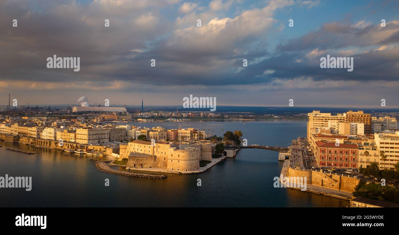 Taranto aerial hi-res stock photography and images - Alamy