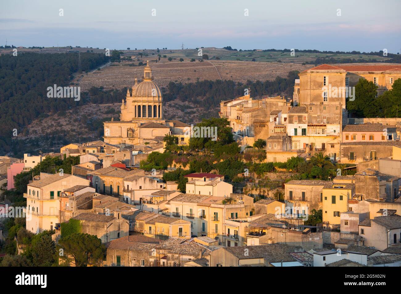 Ragusa, Sicily, Italy. View over the scenic rooftops of Ragusa Ibla ...