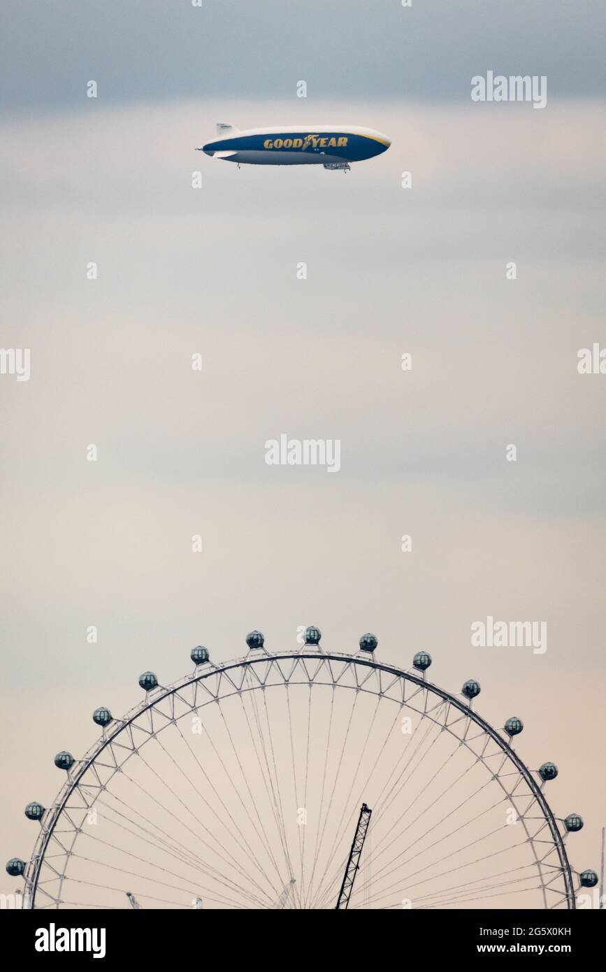 Goodyear blimp city of london hi-res stock photography and images - Alamy