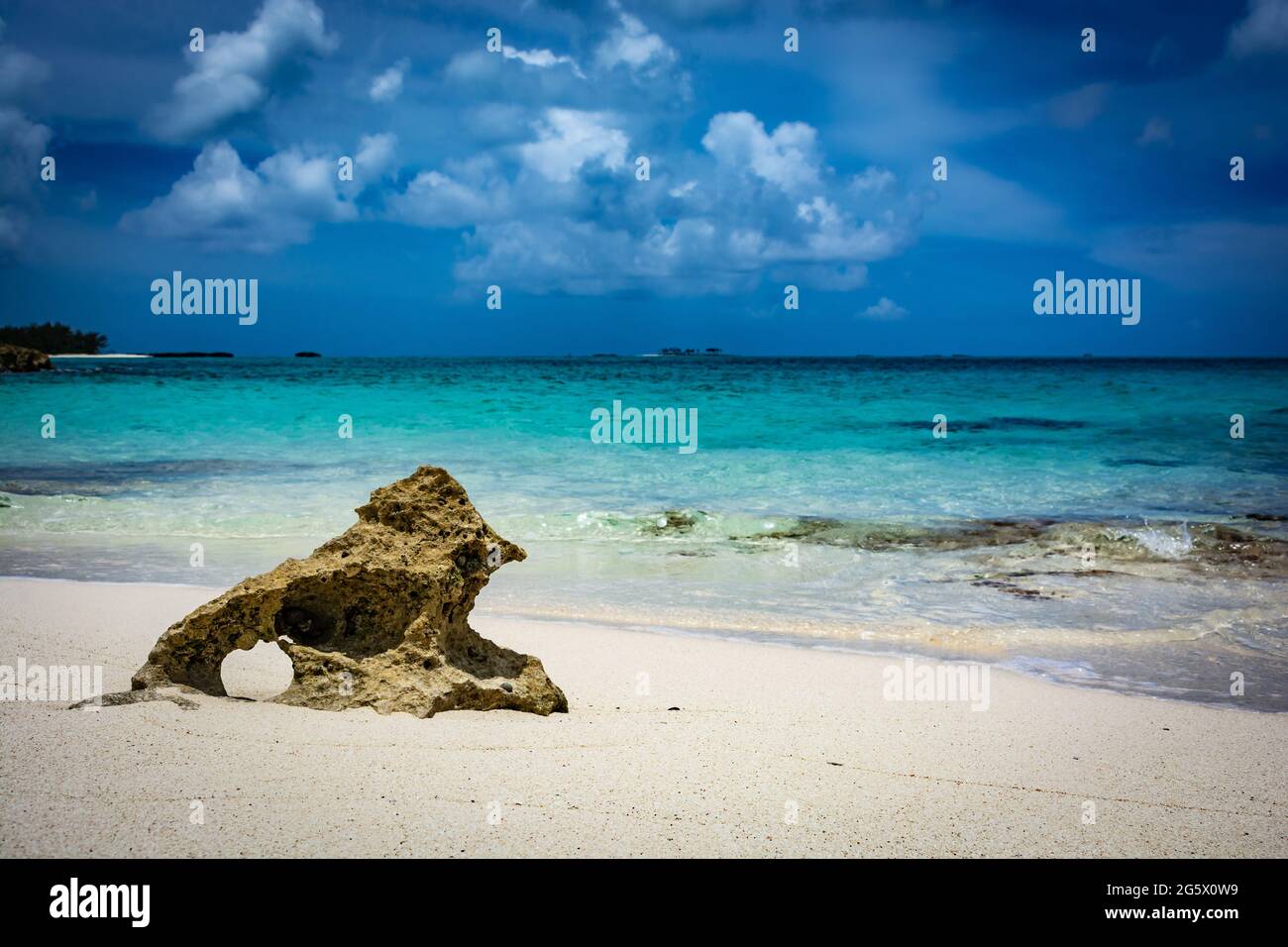 Caribbean scenes hi-res stock photography and images - Alamy