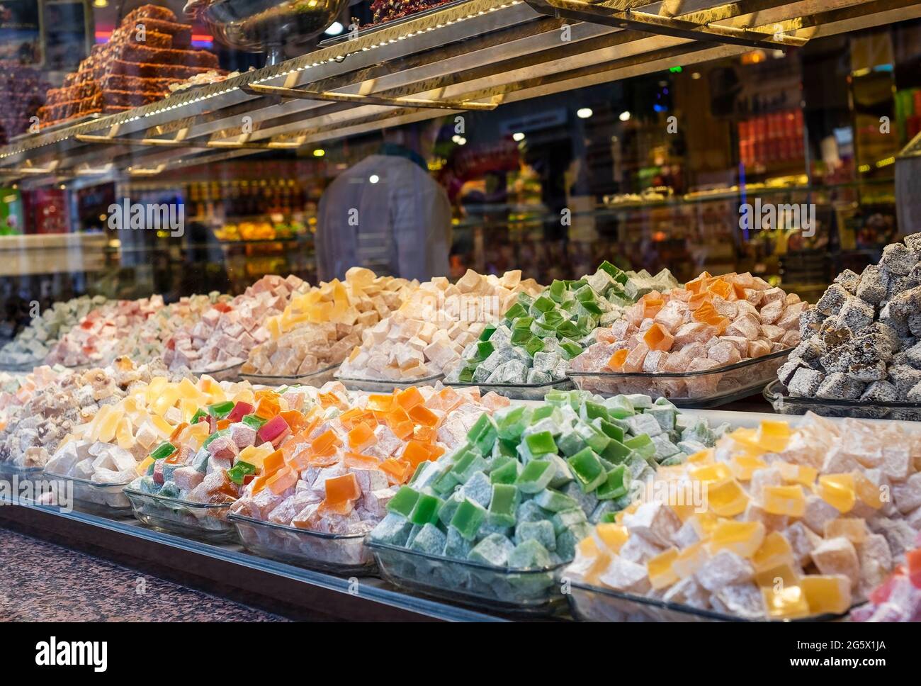 Traditional turkish delights in a shop of Istanbul Stock Photo - Alamy