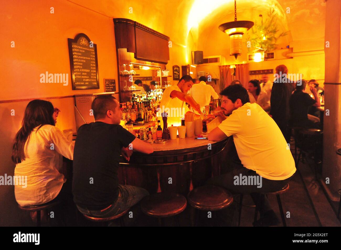 LEBANON. BEIRUT. NIGHTLIFE. THE GEMAYZE DISTRICT AND ITS GOURAUD STREET ...