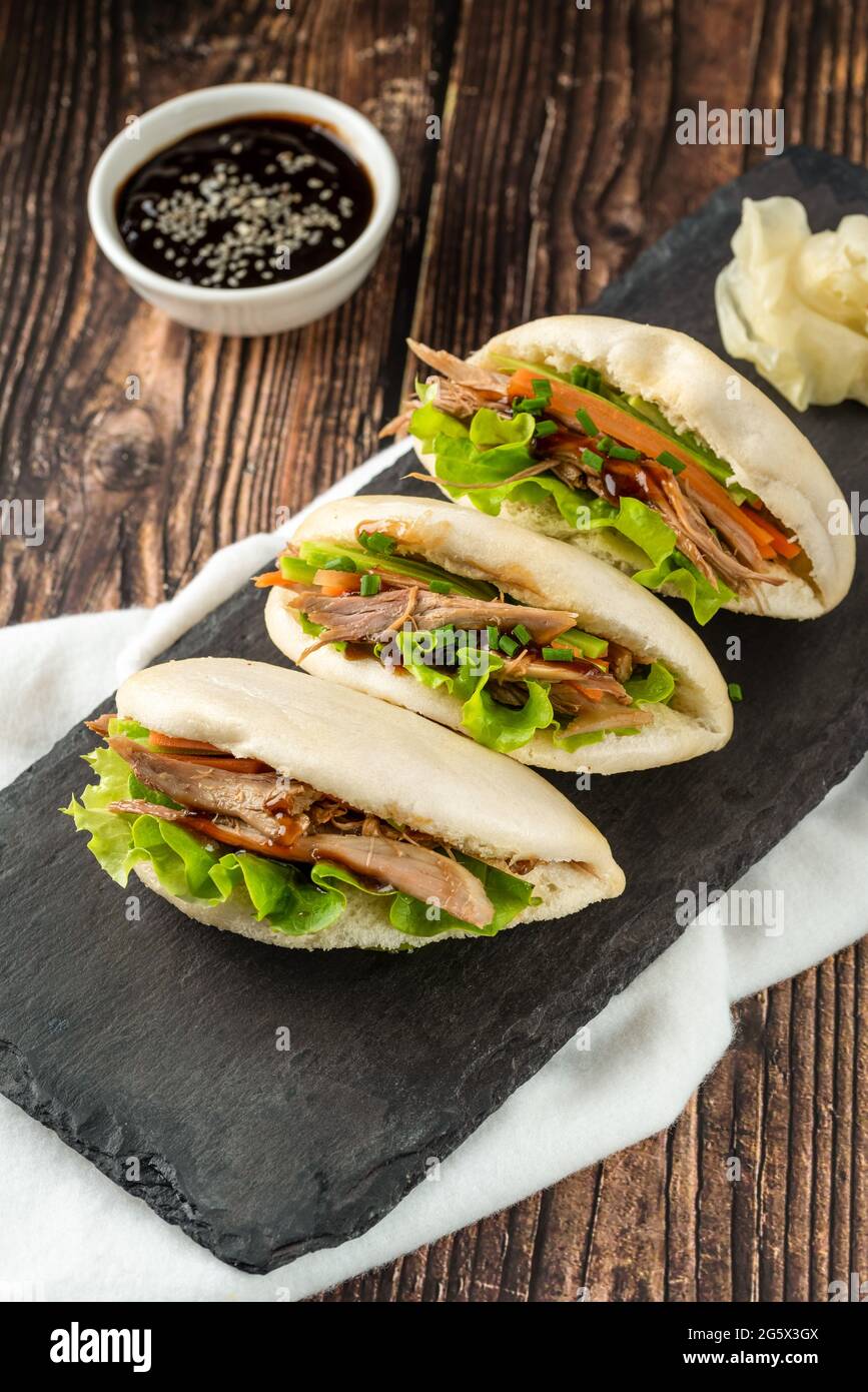 Steamed buns hi-res stock photography and images - Alamy