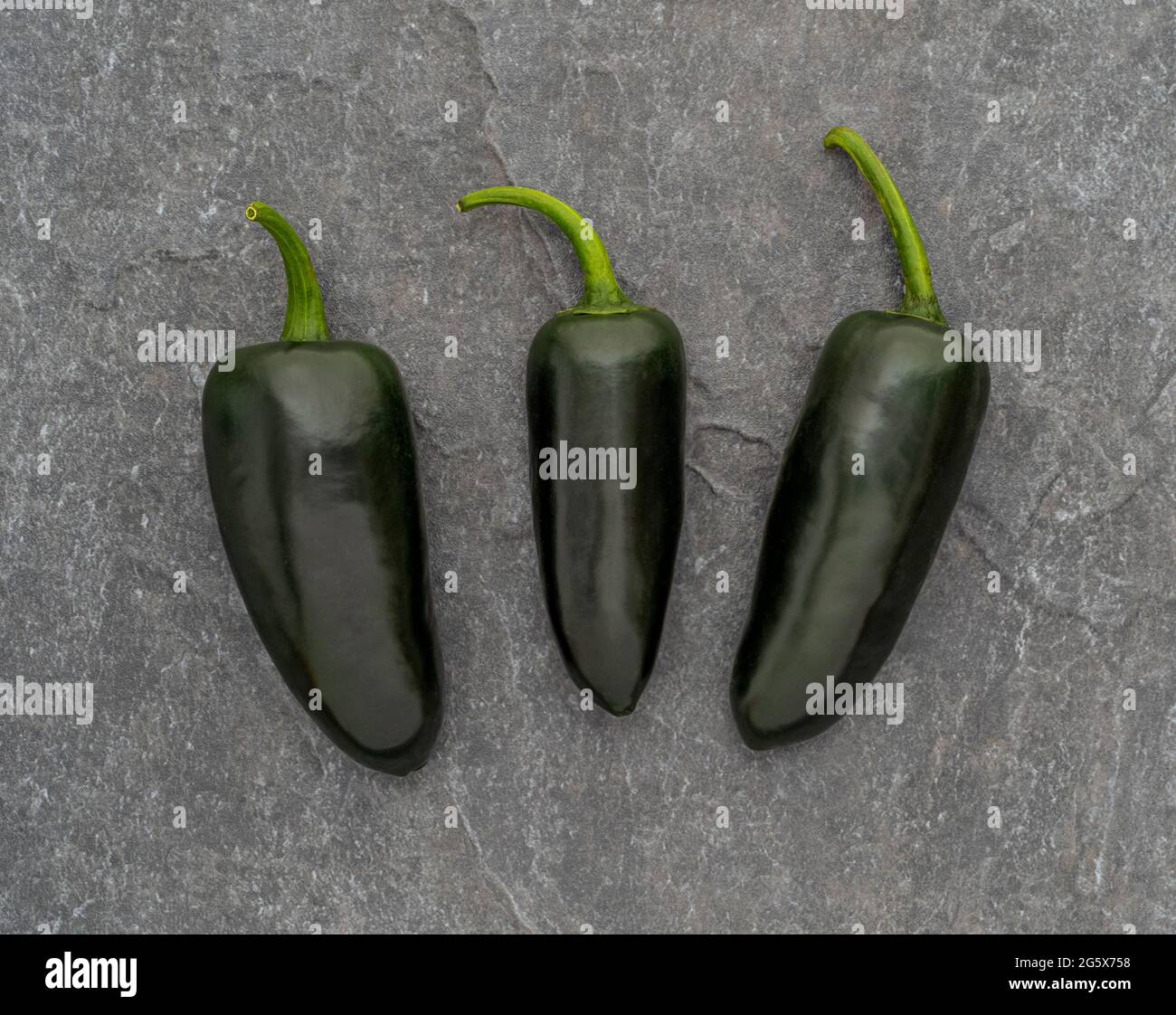 Purple chilli hi-res stock photography and images - Alamy