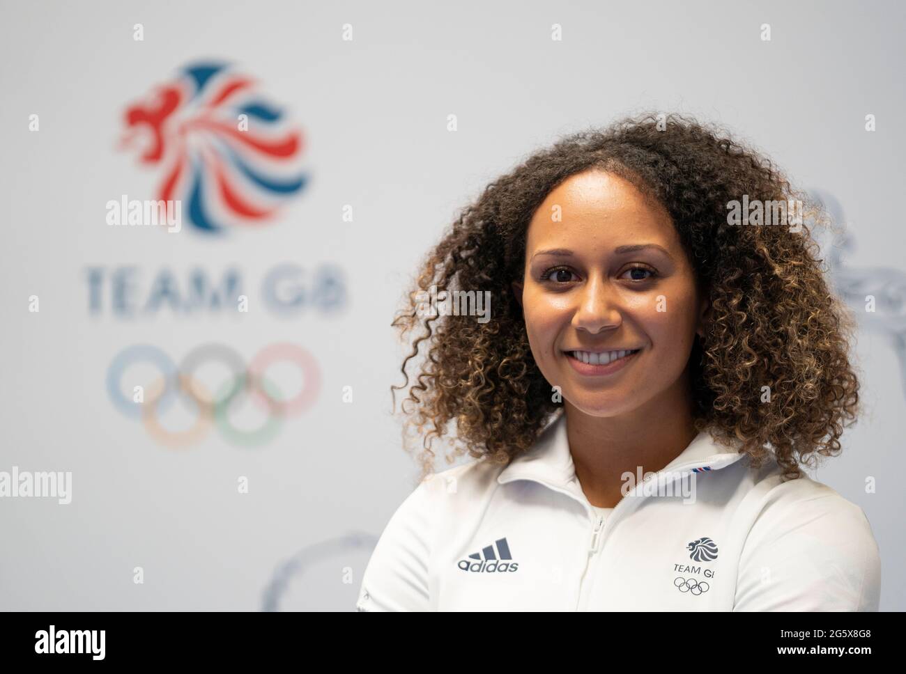 Zoe smith tokyo 2020 hi-res stock photography and images - Alamy