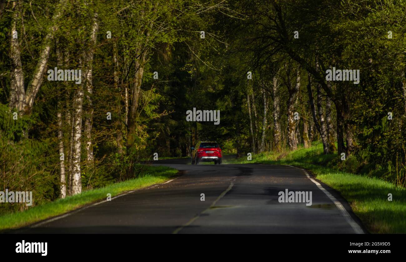 Red fast car hi-res stock photography and images - Alamy