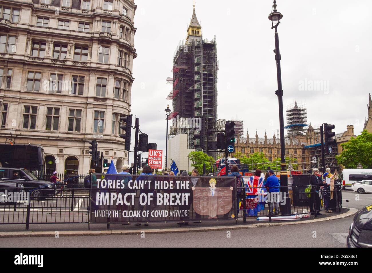 Anti tory government banner hi-res stock photography and images - Alamy