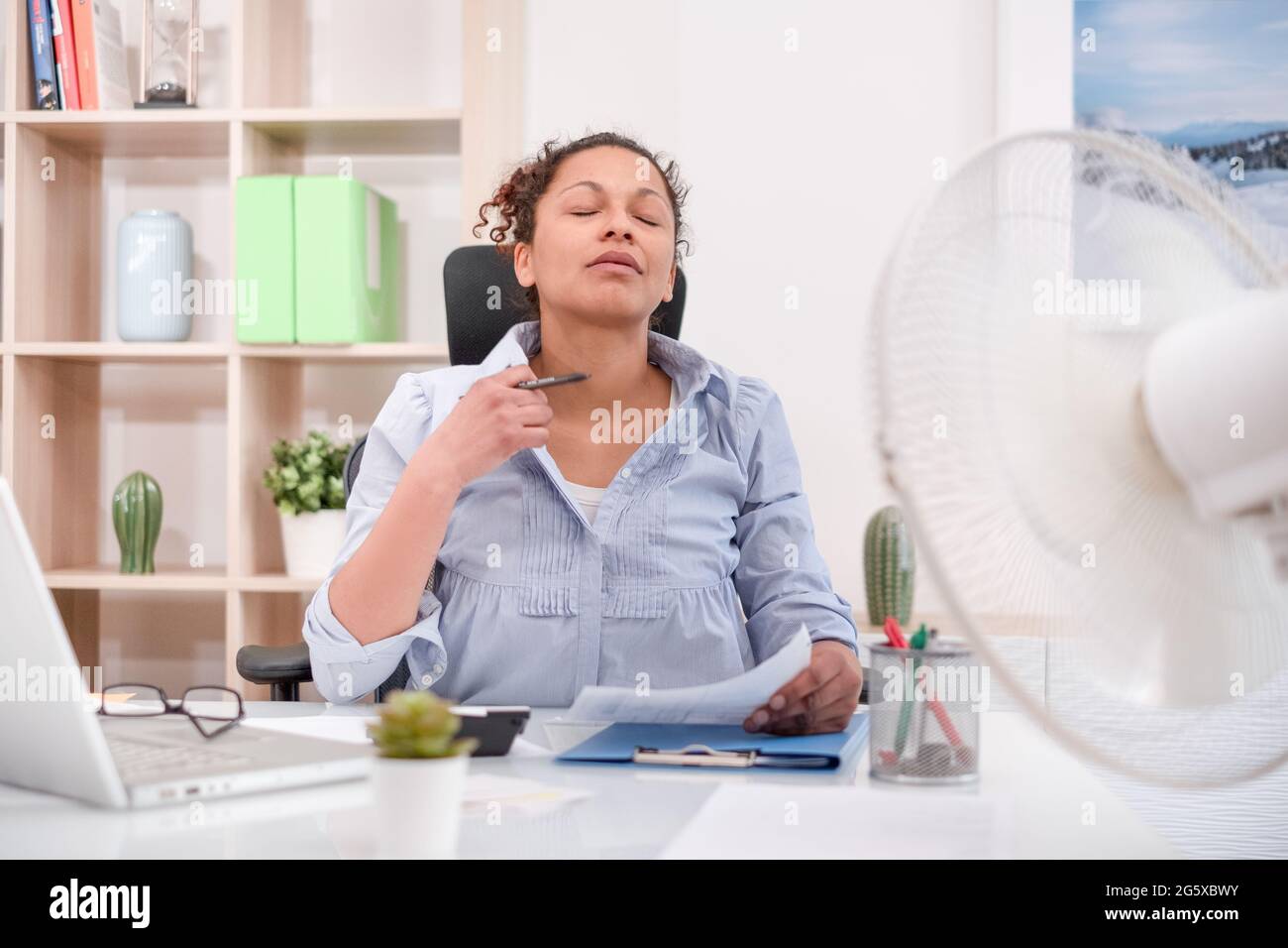 Hot weather relief hi-res stock photography and images - Alamy