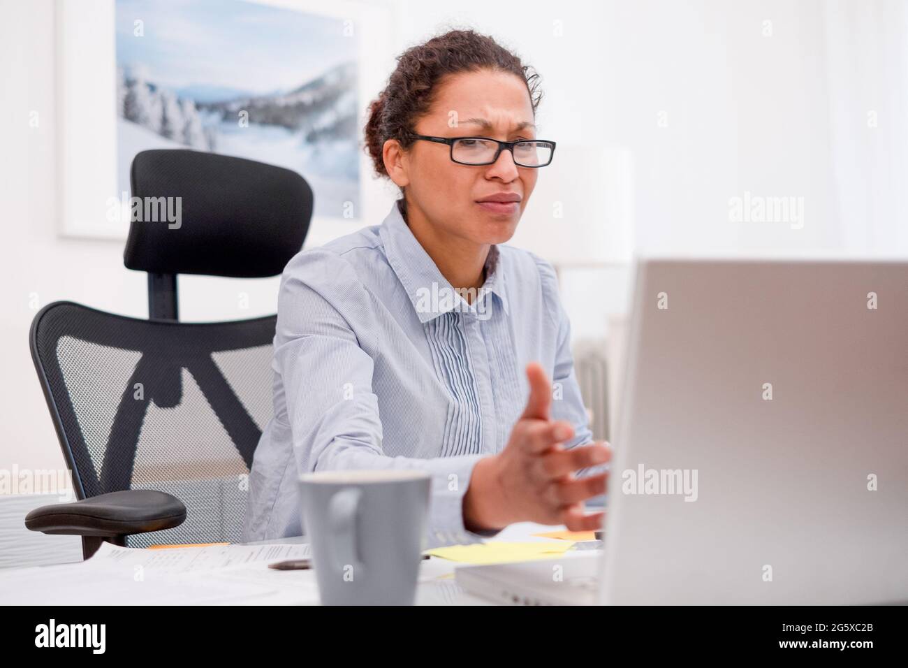 Broken computer stress hi-res stock photography and images - Alamy