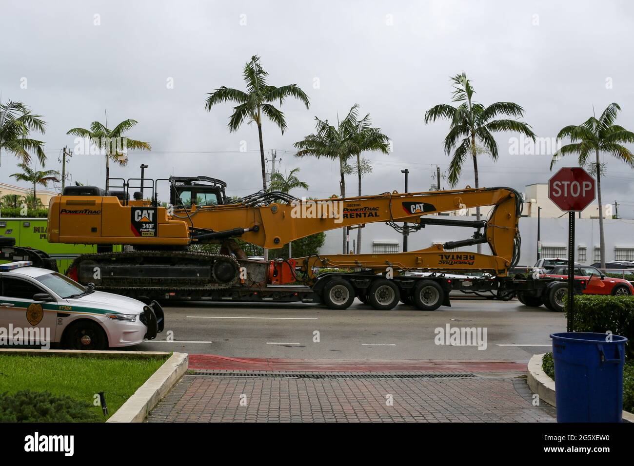 Caterpillar accident hi-res stock photography and images - Alamy