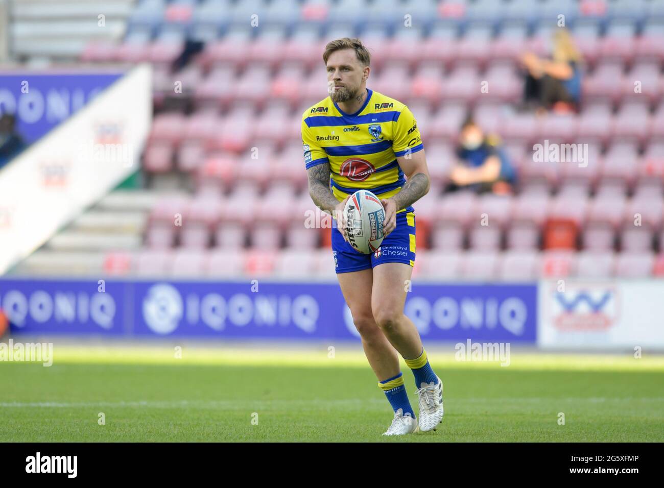 Blake Austin (6) of Warrington Wolves in action Stock Photo - Alamy