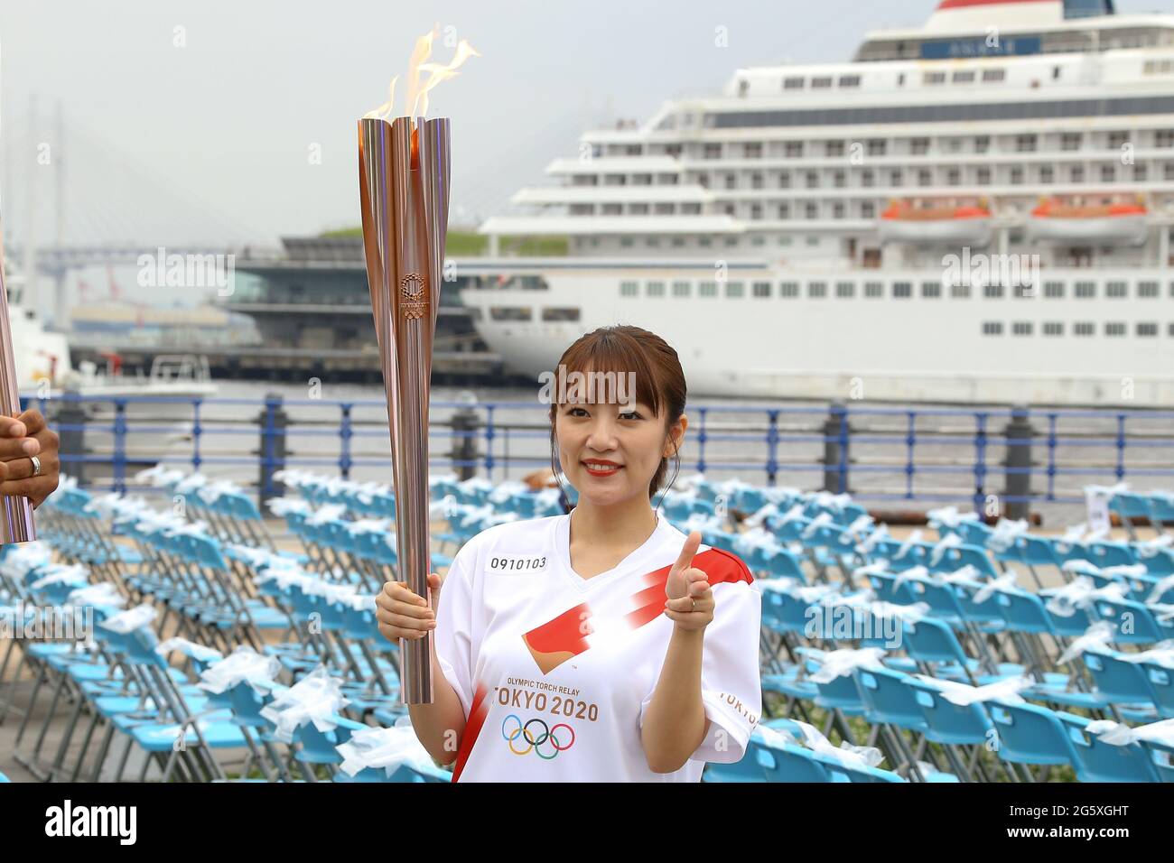 Torchbearer, Japanese singer Minami Takahashi at the Tokyo 2020 Olympic ...