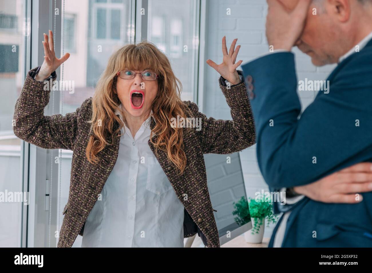 business people arguing in the office Stock Photo - Alamy