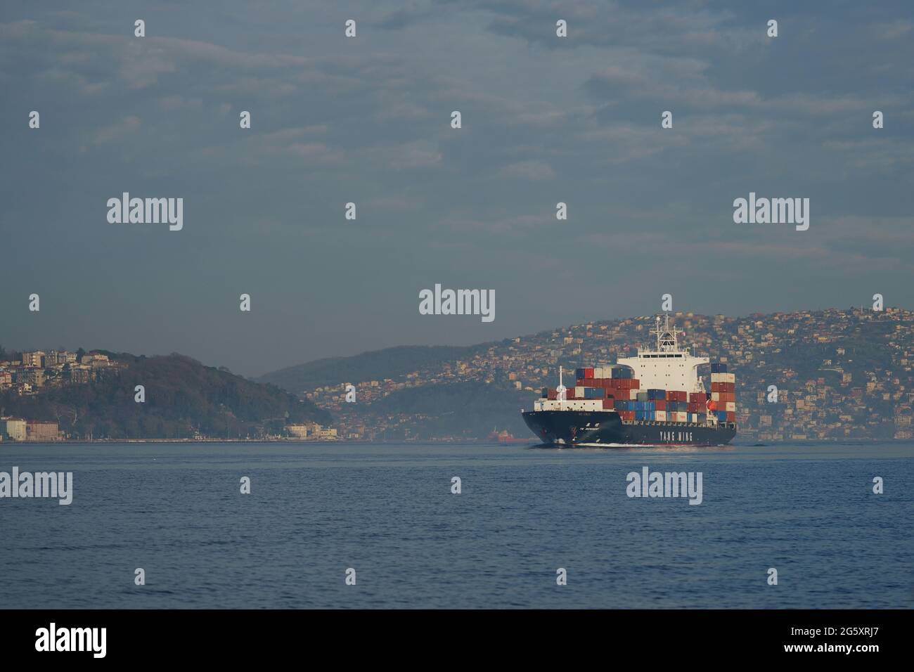 MT, Tanker vessel, ship, sailing at Bosphorus Stock Photo - Alamy