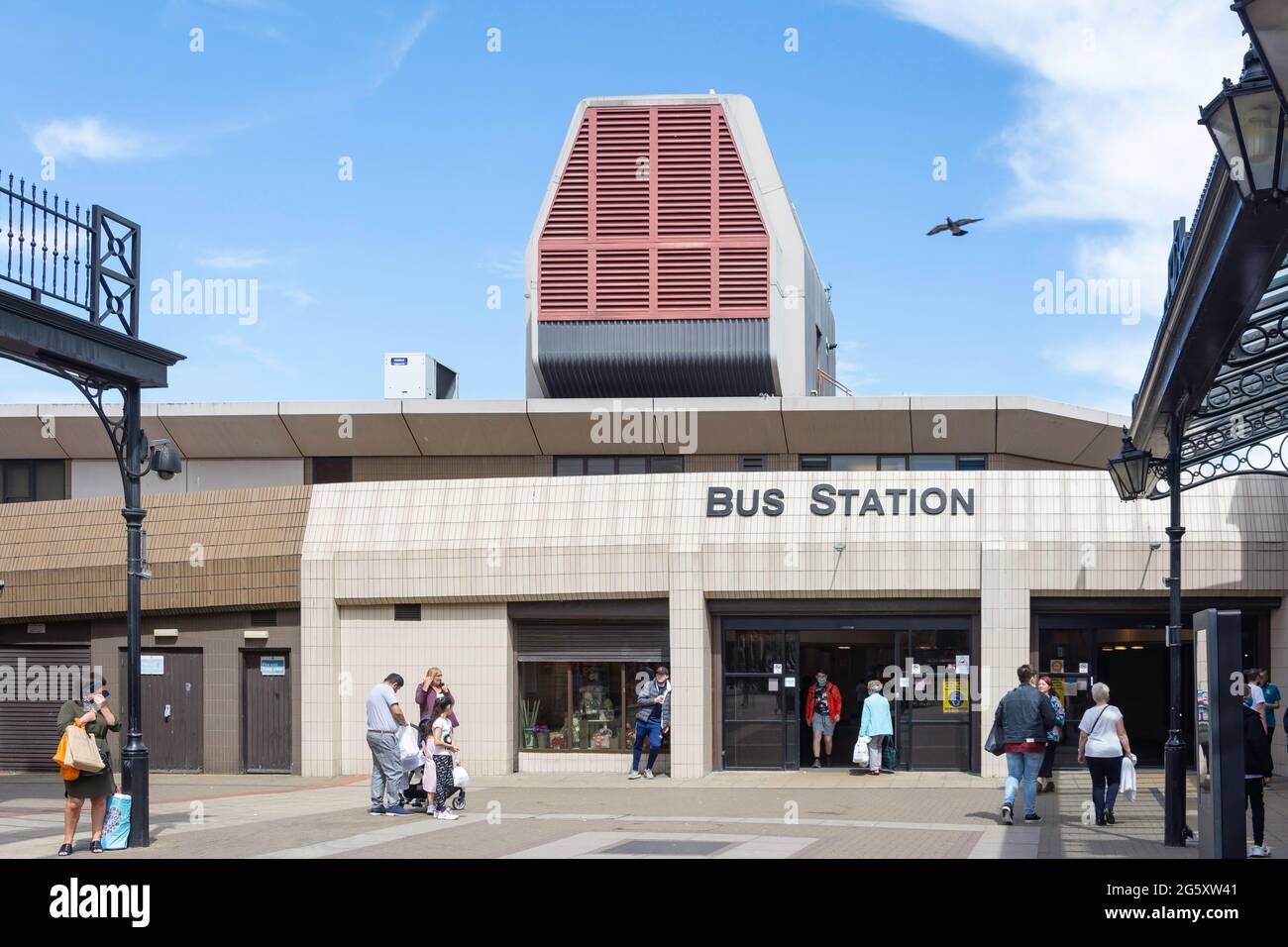 Entrance to bus station captain cook square shopping centre midd hi-res ...