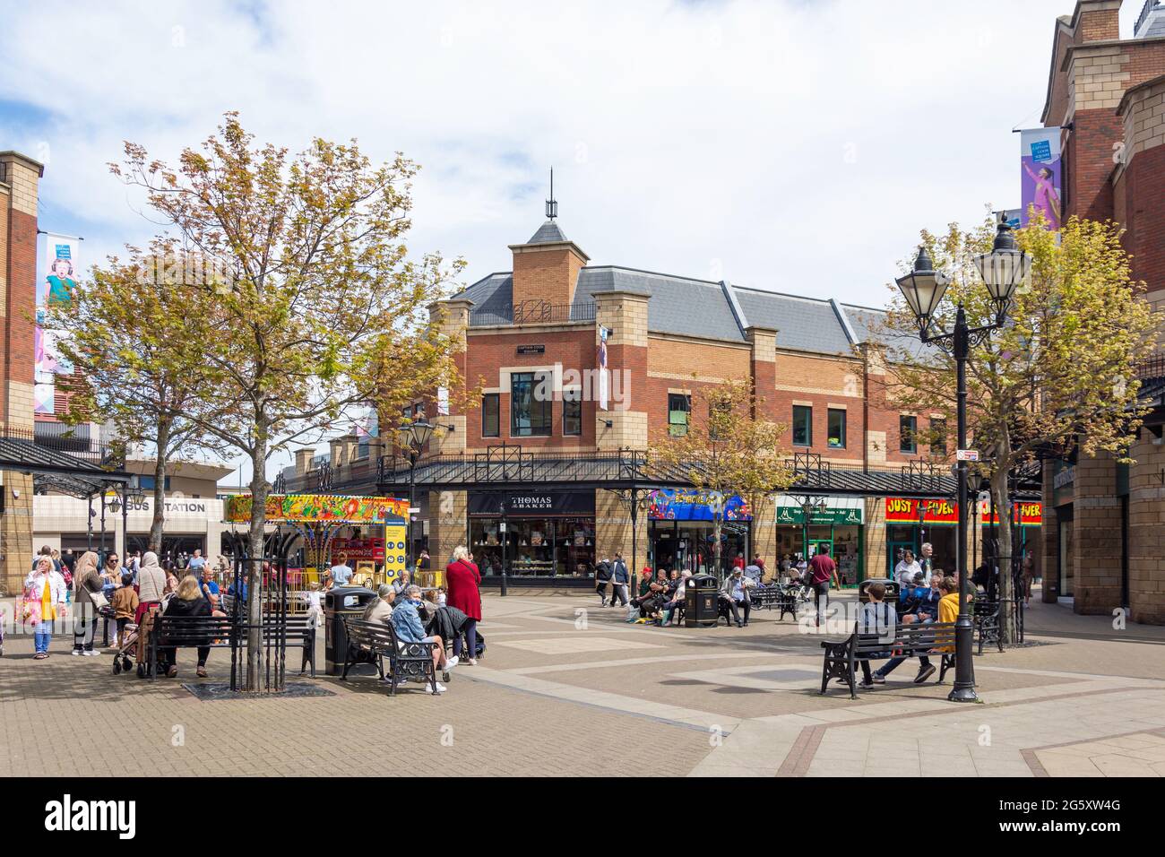 Captain cook square shopping centre middlesbrough shops historic hi-res ...