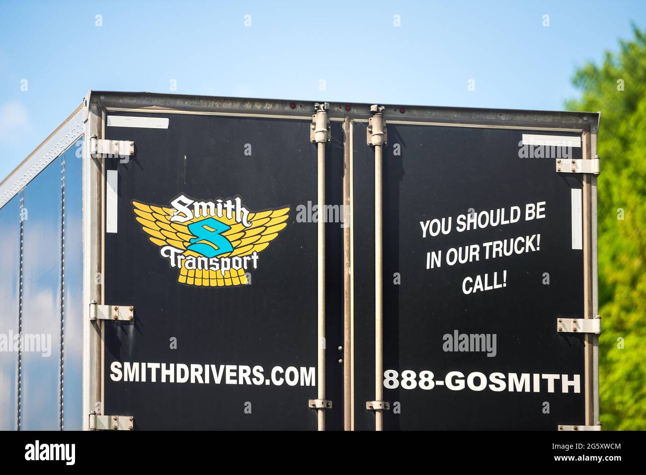 Slogan vehicle truck lorry hi-res stock photography and images - Alamy