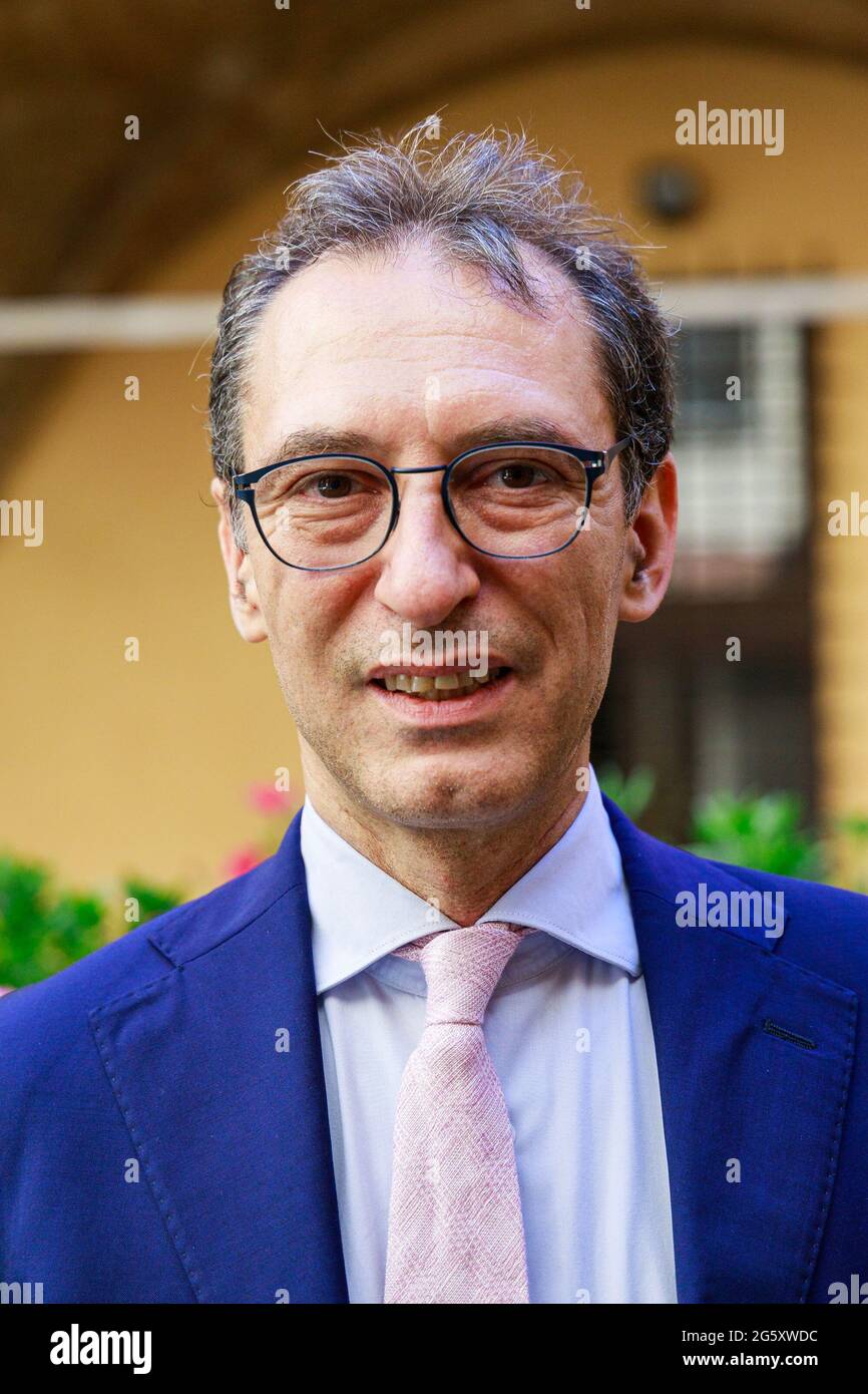 Unibo hi-res stock photography and images - Alamy