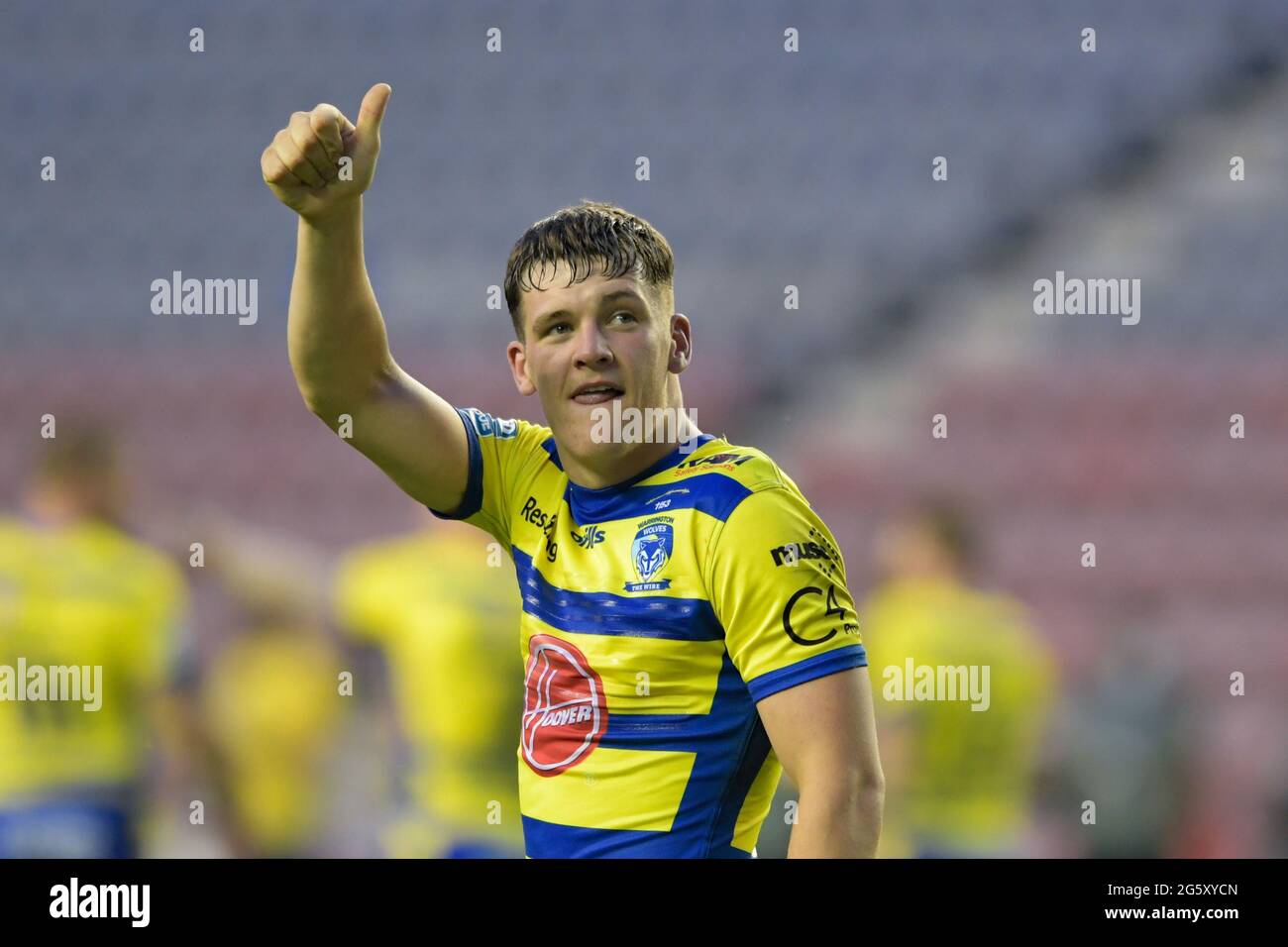 Josh Thewlis (23) of Warrington Wolves gives a thumbs up to the crowd ...