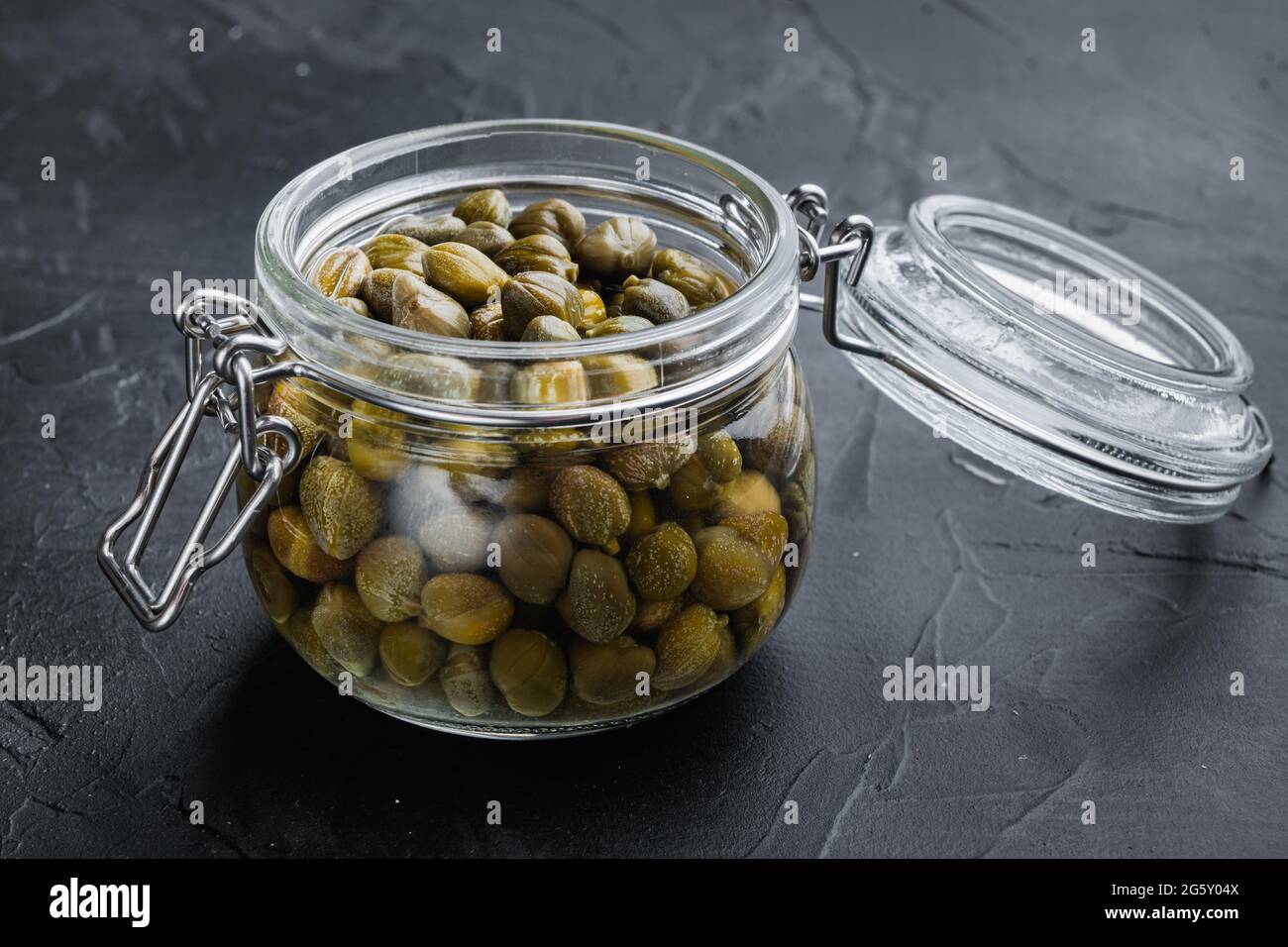 Baby capers hi-res stock photography and images - Alamy