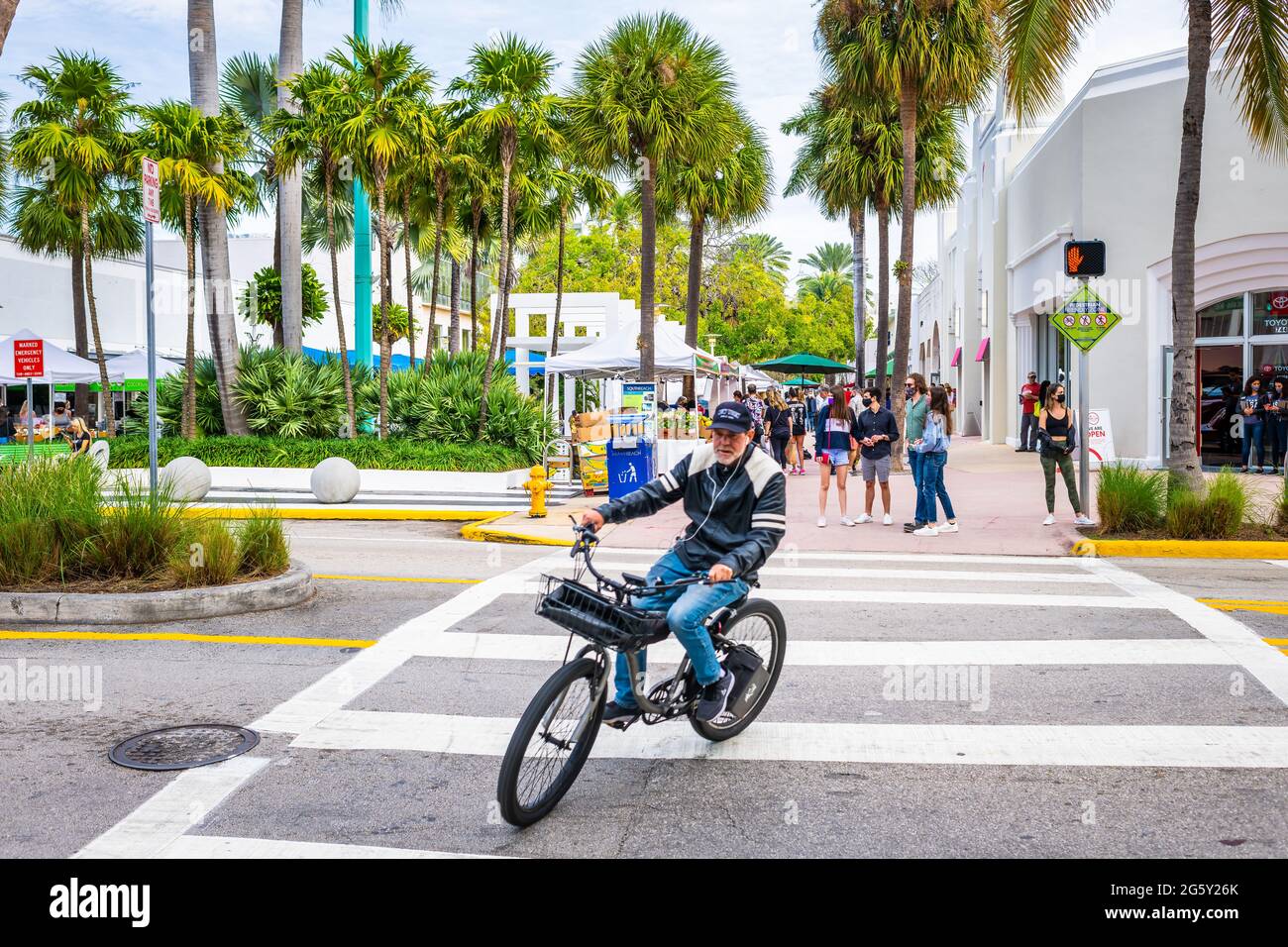 Lincoln road mall miami hi-res stock photography and images - Alamy