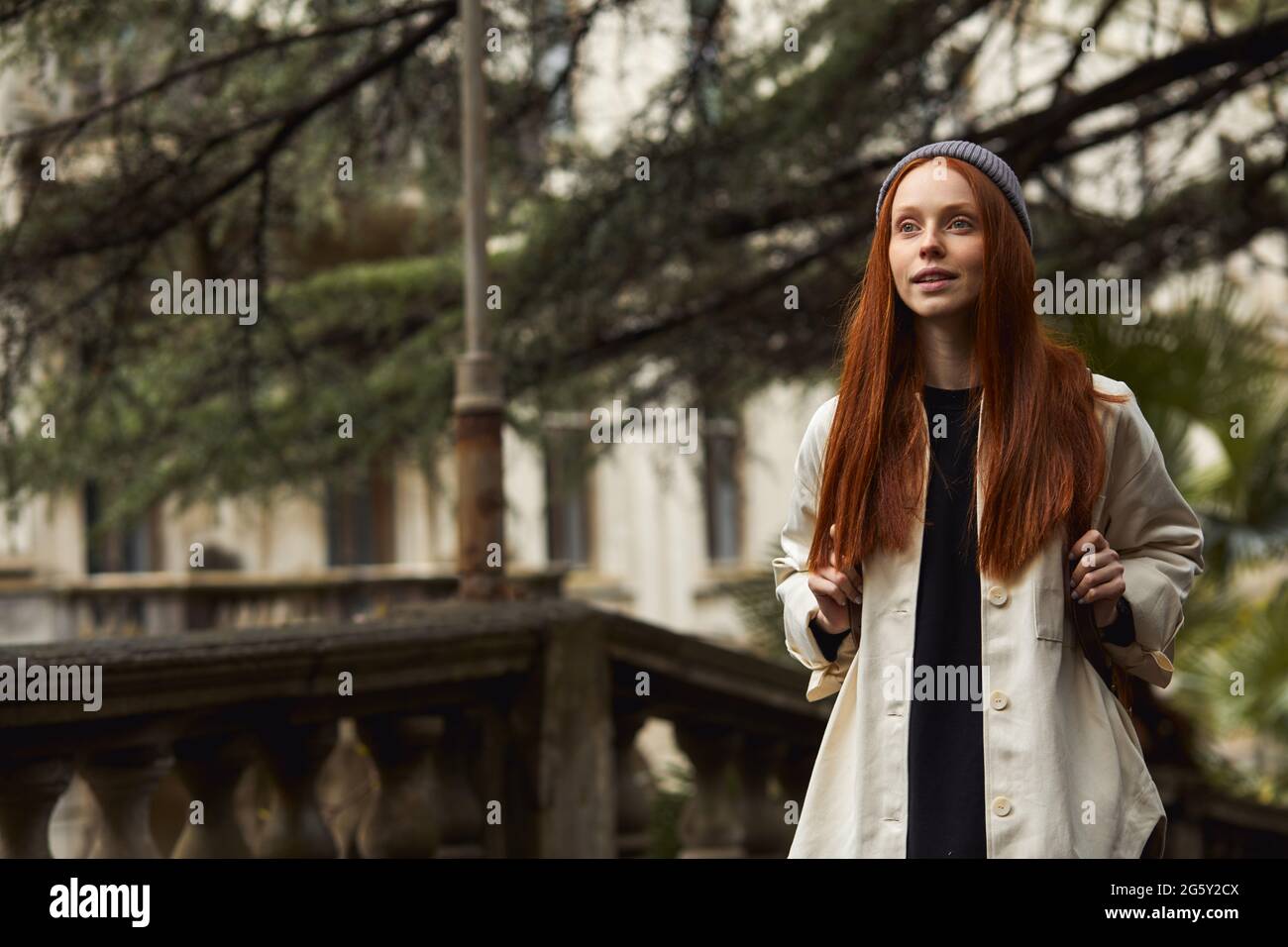 Exploring new places and culture hi-res stock photography and images ...